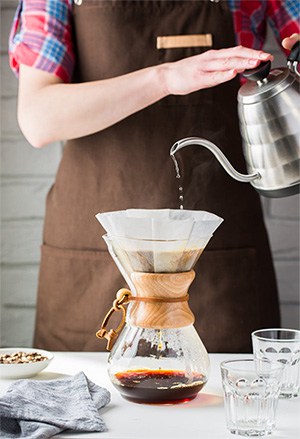 What Is the Difference Between Pour Over and Drip Coffee - Best Quality ...