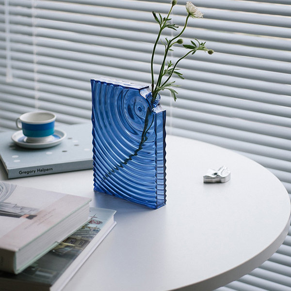 Portable Kettle Shaped Vase - Resin - Blue - An Ideal Container - Best ...